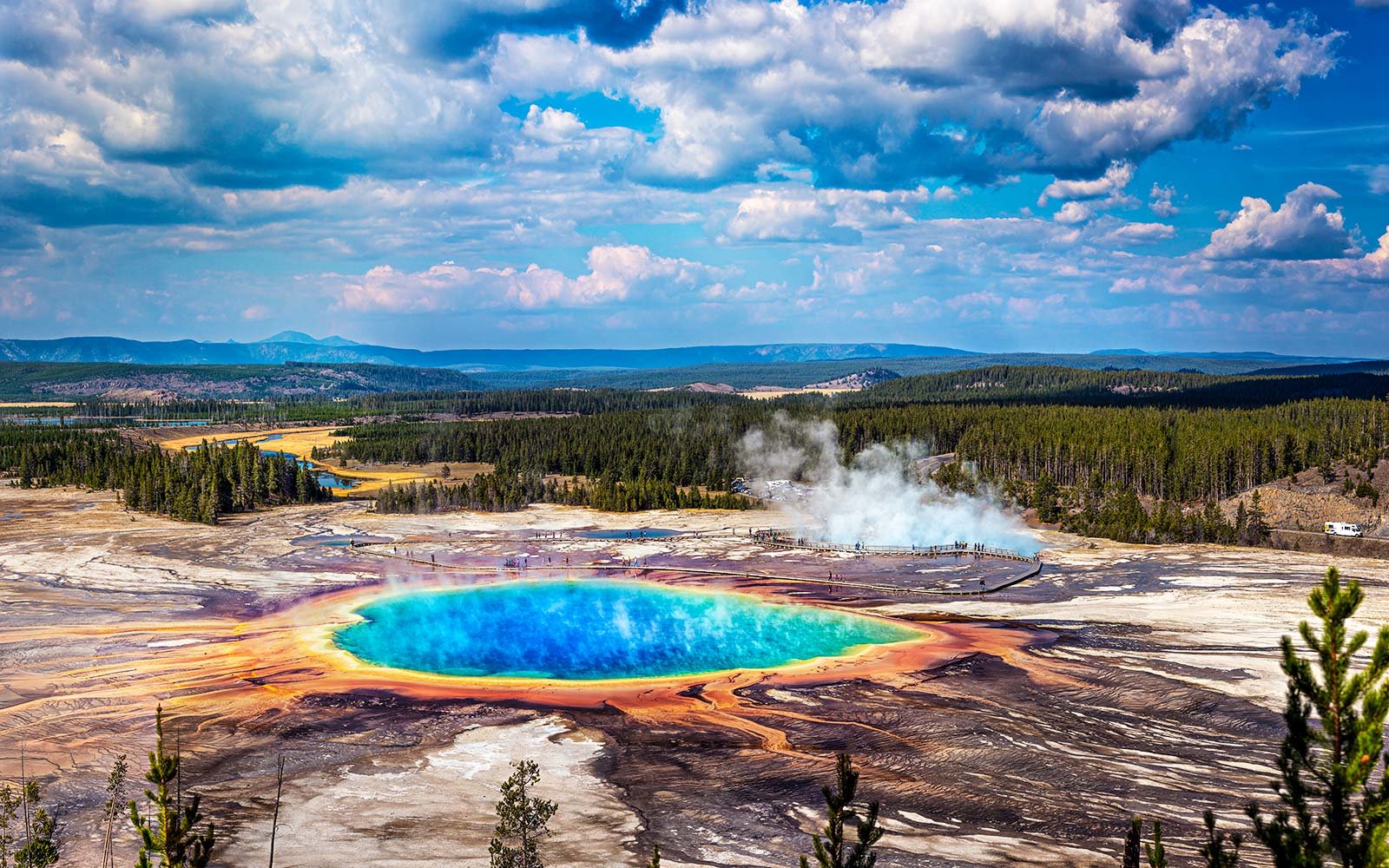 Grand Prismatic Pool Geyser, Yellowstone NP – 동방여행사 Eastern Travel World